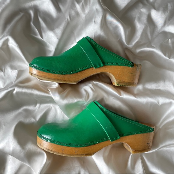 Vintage | Shoes | Vintage Green Clogs | Poshmark
